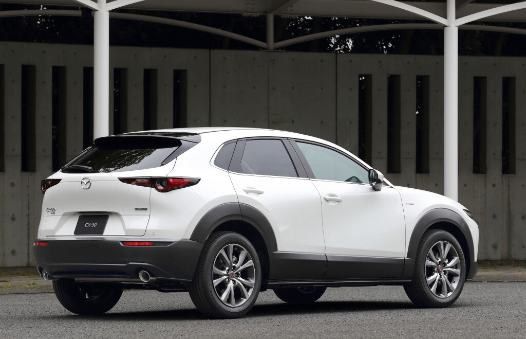 Autozine - Nieuws: Mazda prijst CX-30 100th Anniversary Edition