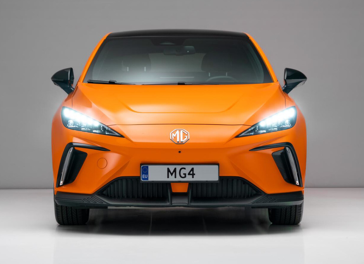 Autozine - Nieuws: MG introduceert 4 Electric